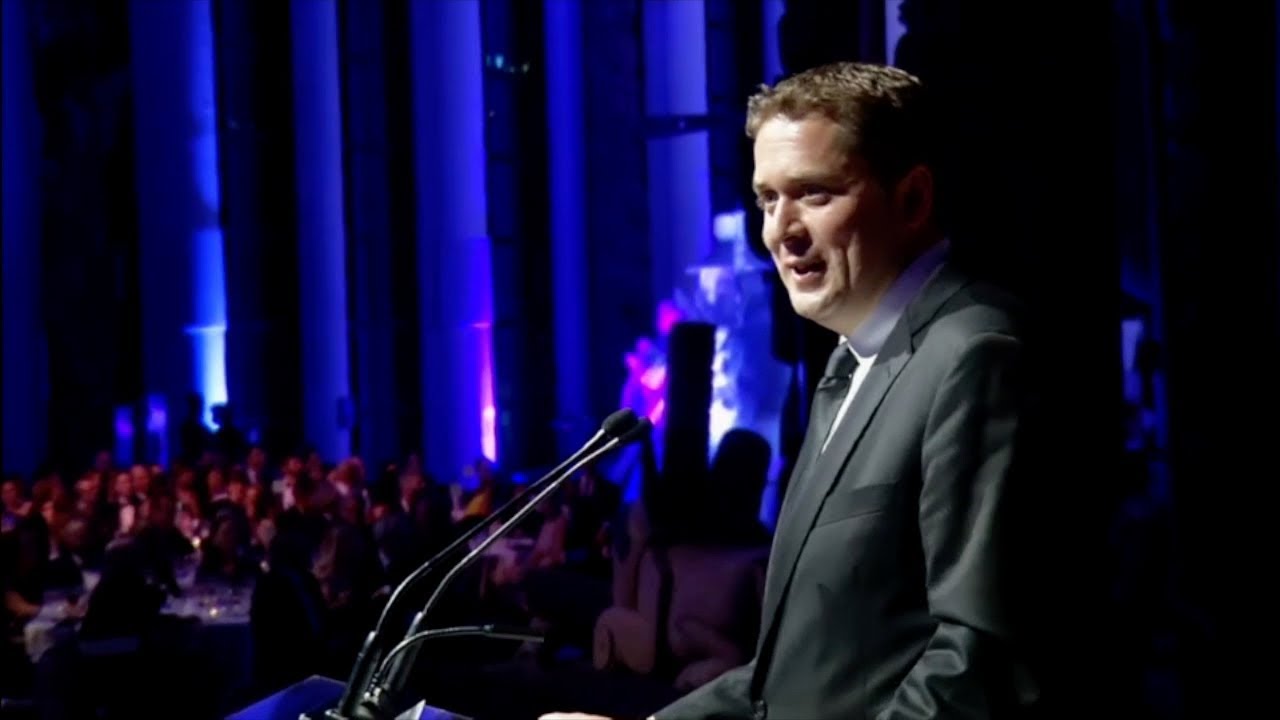Andrew Scheer's stand-up routine at 2018 Parliamentary Press Gallery ...
