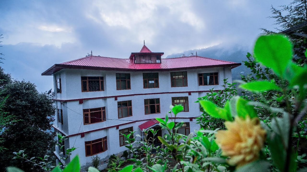 Hassan Valley Retreat, Shimla, India - YouTube