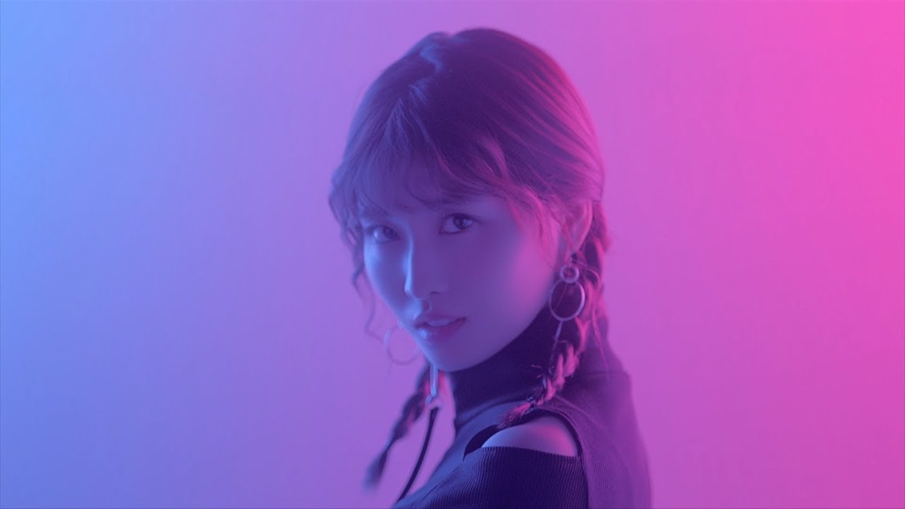 TWICE - Momo Dance Compilation (모모) - YouTube