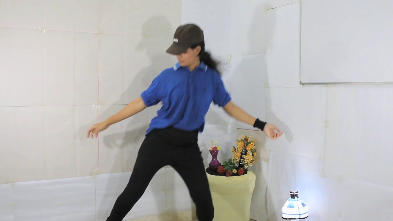 Zumba Dance Workout at Home | Prima Donna - YouTube