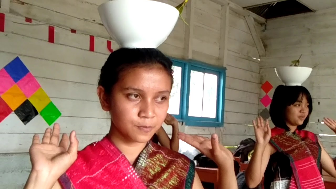 TARI CAWAN - SMAS BTB BALIGE - YouTube