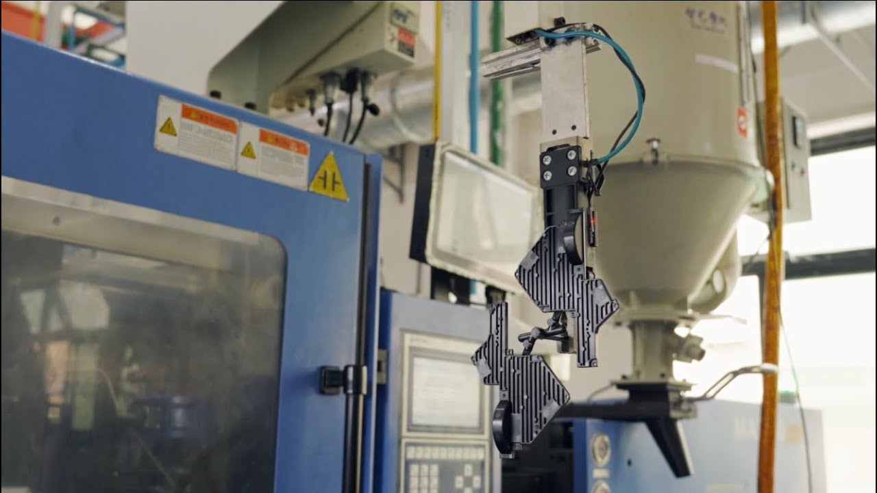 Plastic Injection Molding at First Mold - YouTube