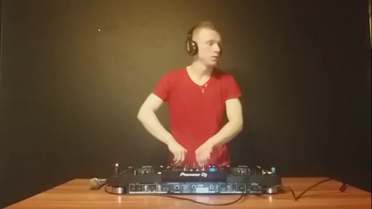 Dj Hali Back To Terminal w Mono Club - YouTube