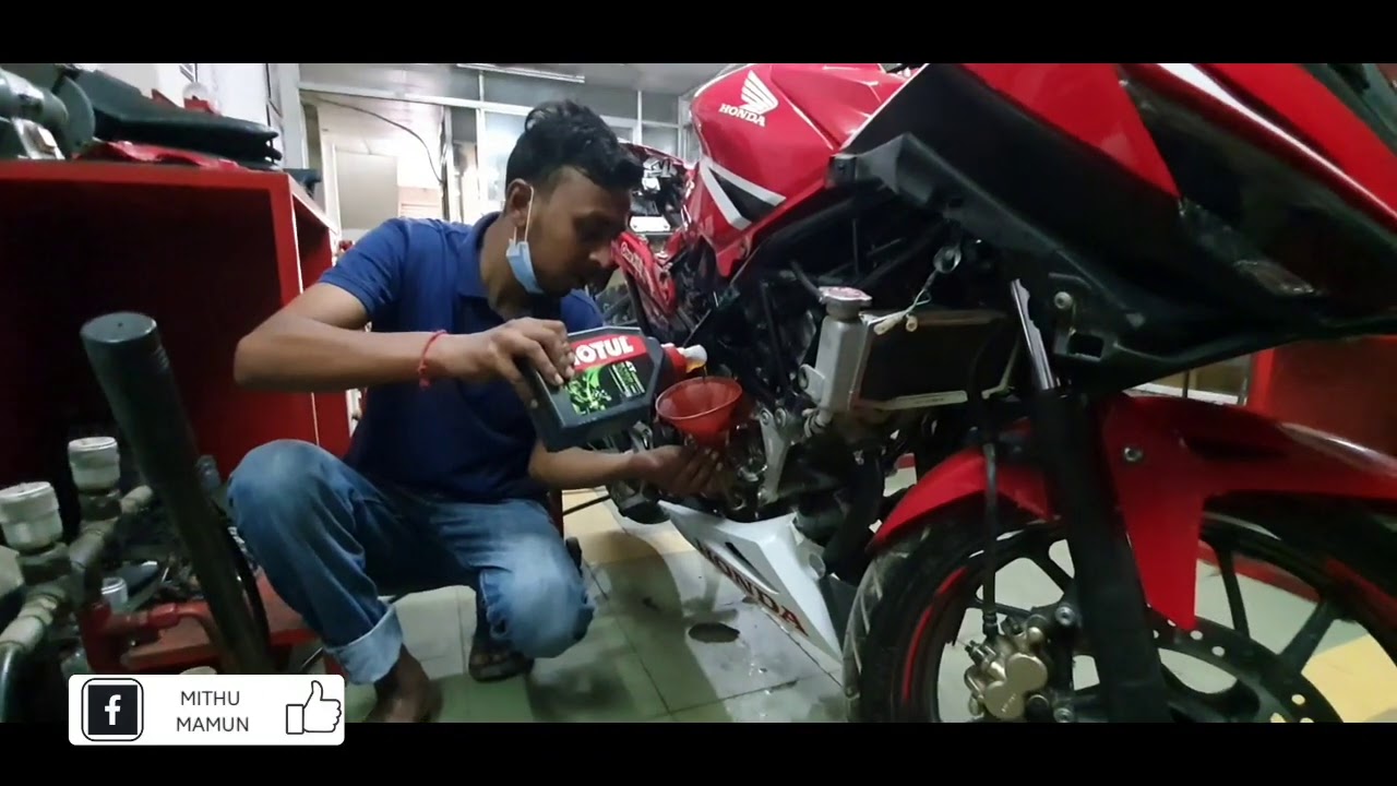 HONDA CBR 150R (ENGINE OIL CHANGING) - YouTube