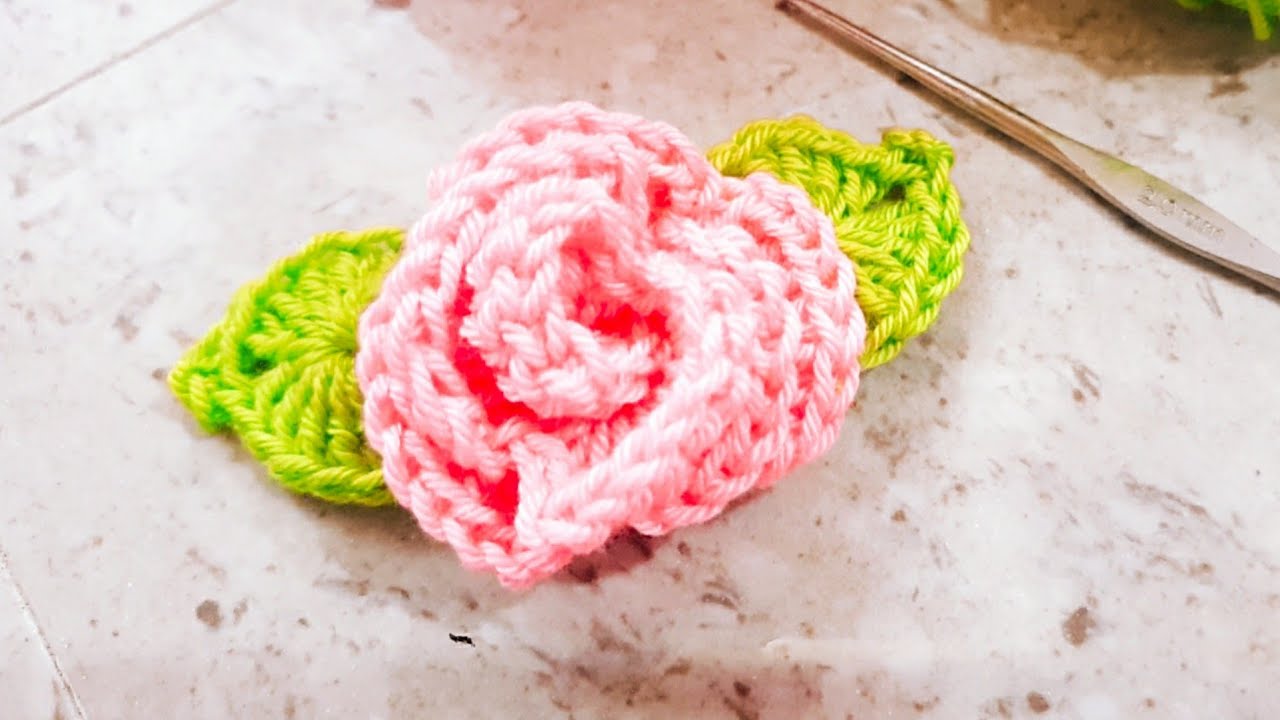 crochet mini rose flower with leaves - YouTube