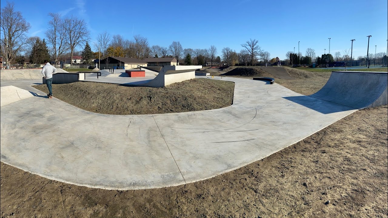 Strathroy All-wheels Park Critique - YouTube
