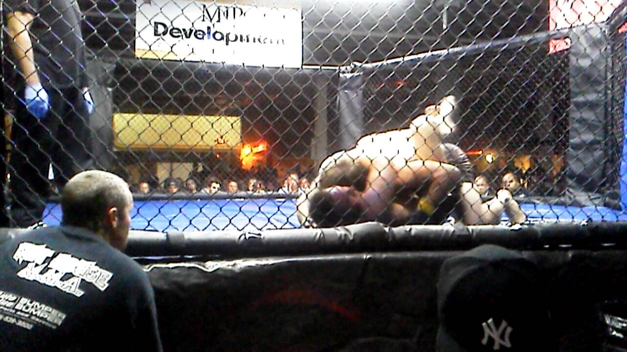 KANKAKEE FIGHTS Seth Radke vs. Officer Supernaut - YouTube