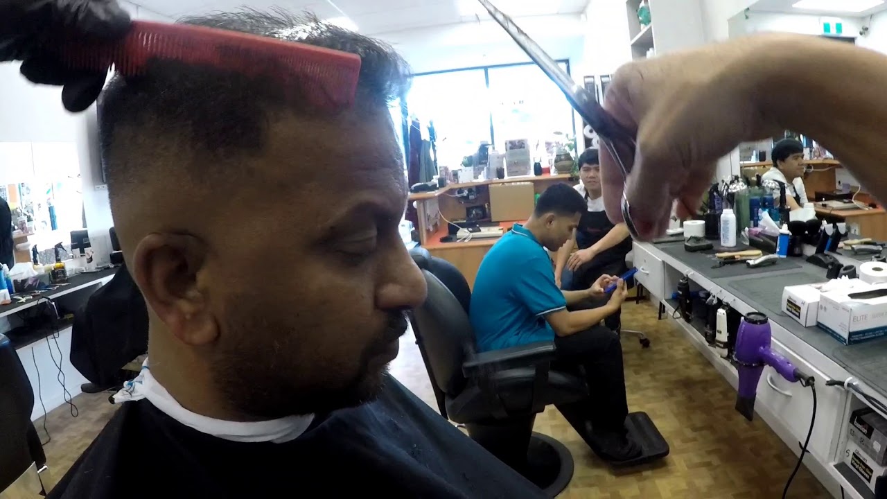Low skin fade, Short top push back - YouTube