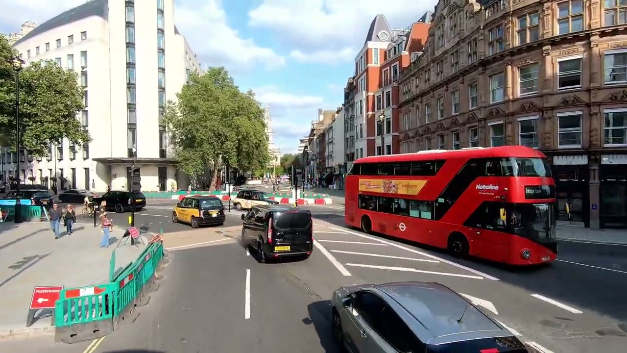 London BUS Ride 🇬🇧 Route 91 - TRAFALGAR SQUARE to CROUCH END via ...