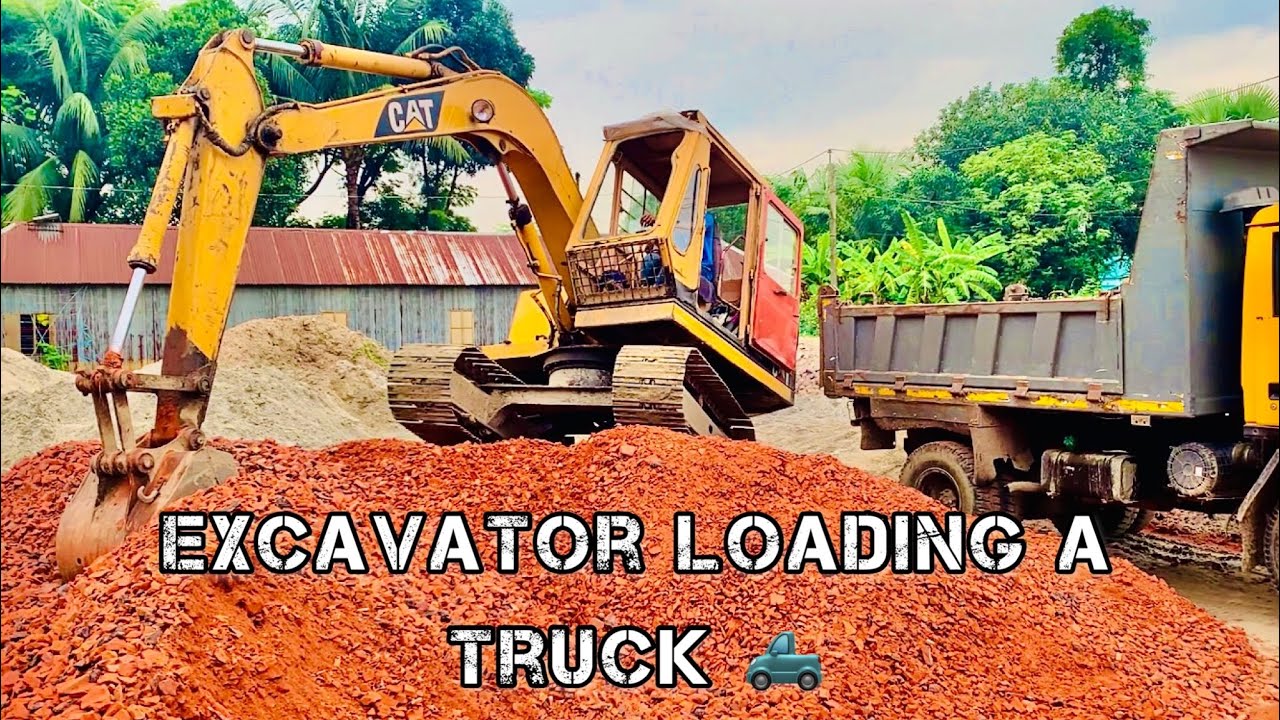 Excavator CAT loading a truck 🛻 || #excavator #caterpillar #loading # ...