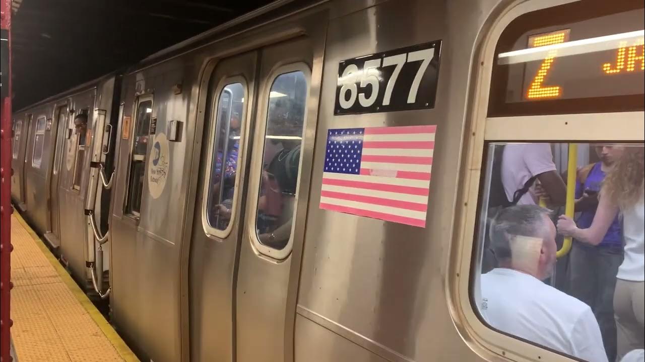 MTA New York City Subway: Jamaica Center bound R160 Z train skip stop express departing @ Essex ...