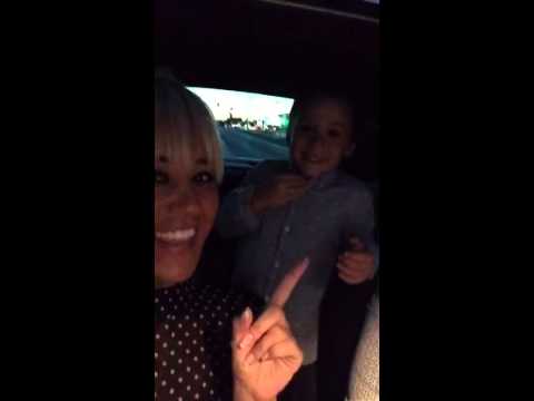 Canan Şimşek oğluyla süper ikili Edis Benimol söylüyor dinle ve Gülümse