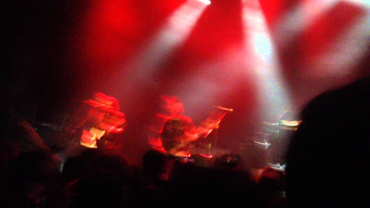Seether - Same Damn Life (live at The Forum) - YouTube