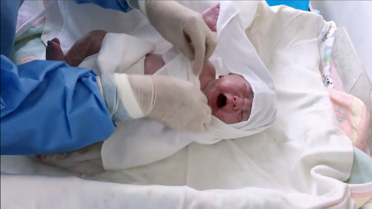 Childbirth - Normal Delivery| LIVE BIRTH VLOG | C-SECTION DELIVERY IN ...