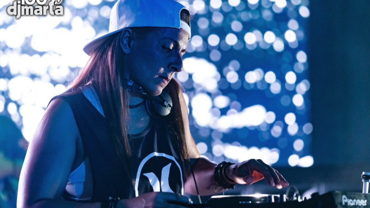 100% Dj Marta - YouTube