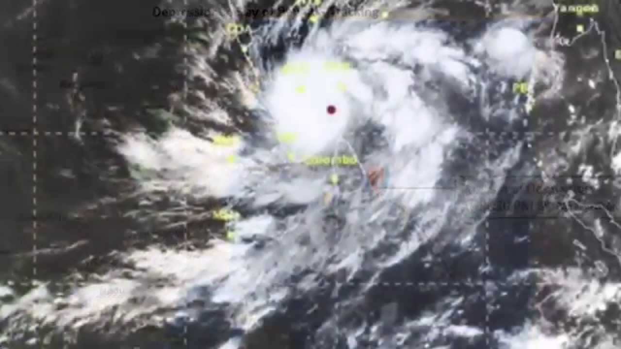 Cyclone Roanu - YouTube