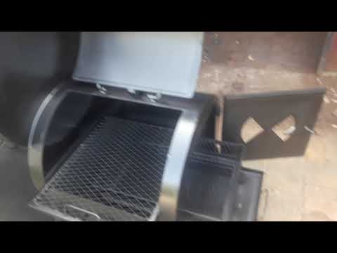 horizontal offset smoker - YouTube