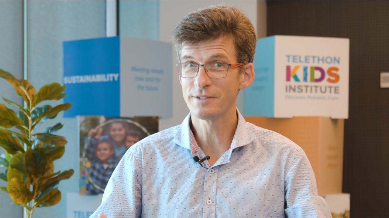 Professor Chris Blyth on boosters, Omicron symptoms in kids & more ...