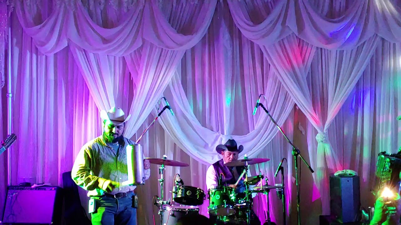 Ted Alvarez jamin' with ANGEL NORTENO @ Jiapai 15 - YouTube