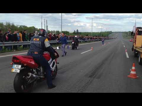 Honda cbr 900rr vs Yamaha r6