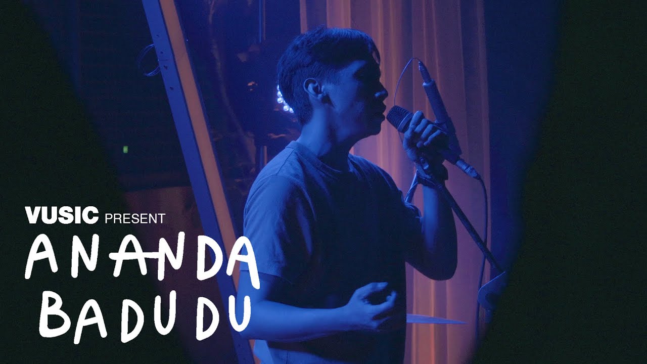 Ananda Badudu - Kita Berangkat Saja Dulu | VUSIC: Live (Wake Up Iris Tour 2022) - YouTube