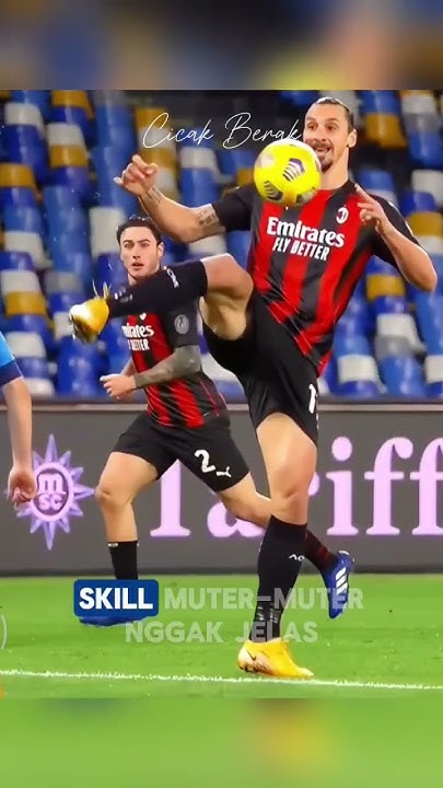 Gagal Fokus! Kompilasi Momen Kocak Sepak Bola! - YouTube