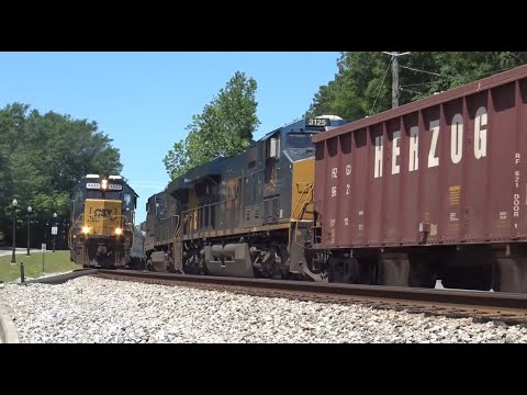 CSX Local Train A703 Switching in Elizabeth, Ga and Video from the Acworth Pedestrian Bridge ...