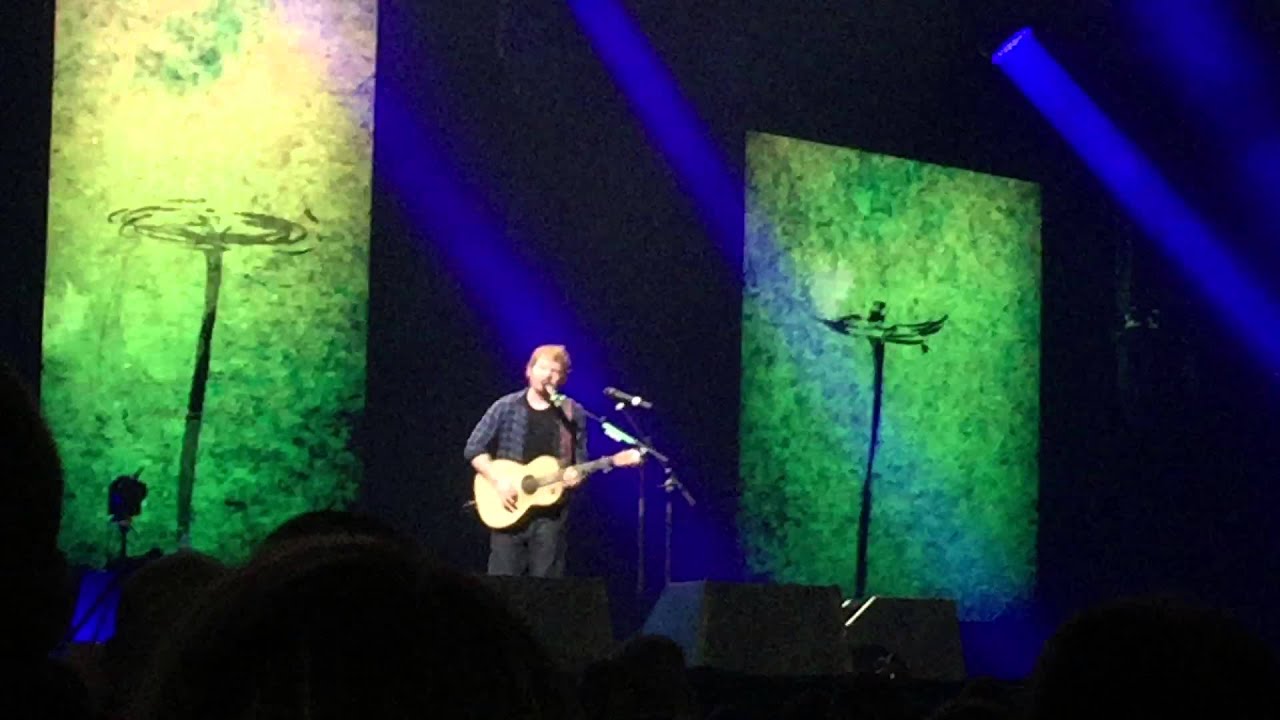 ed sheeran - photograph pittsburgh, pa may 12 , 2015 - YouTube