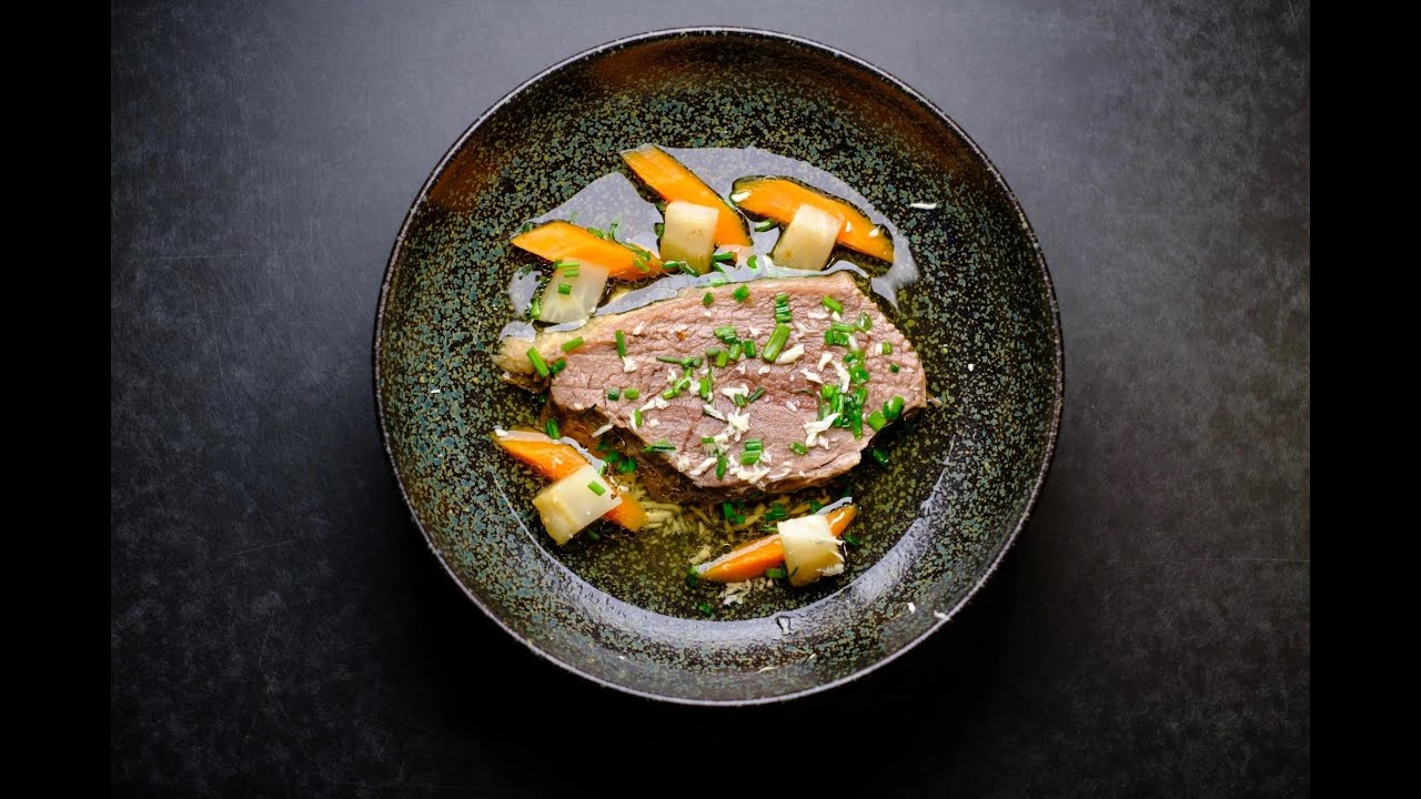 Tafelspitz zubereiten, Rezept für gekochtes Rindfleisch - Recipe for ...