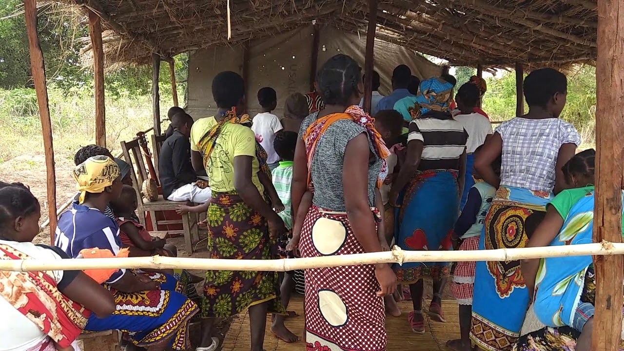 Evangelizando e ganhando almas para Jesus no distrito de Mopeia ...