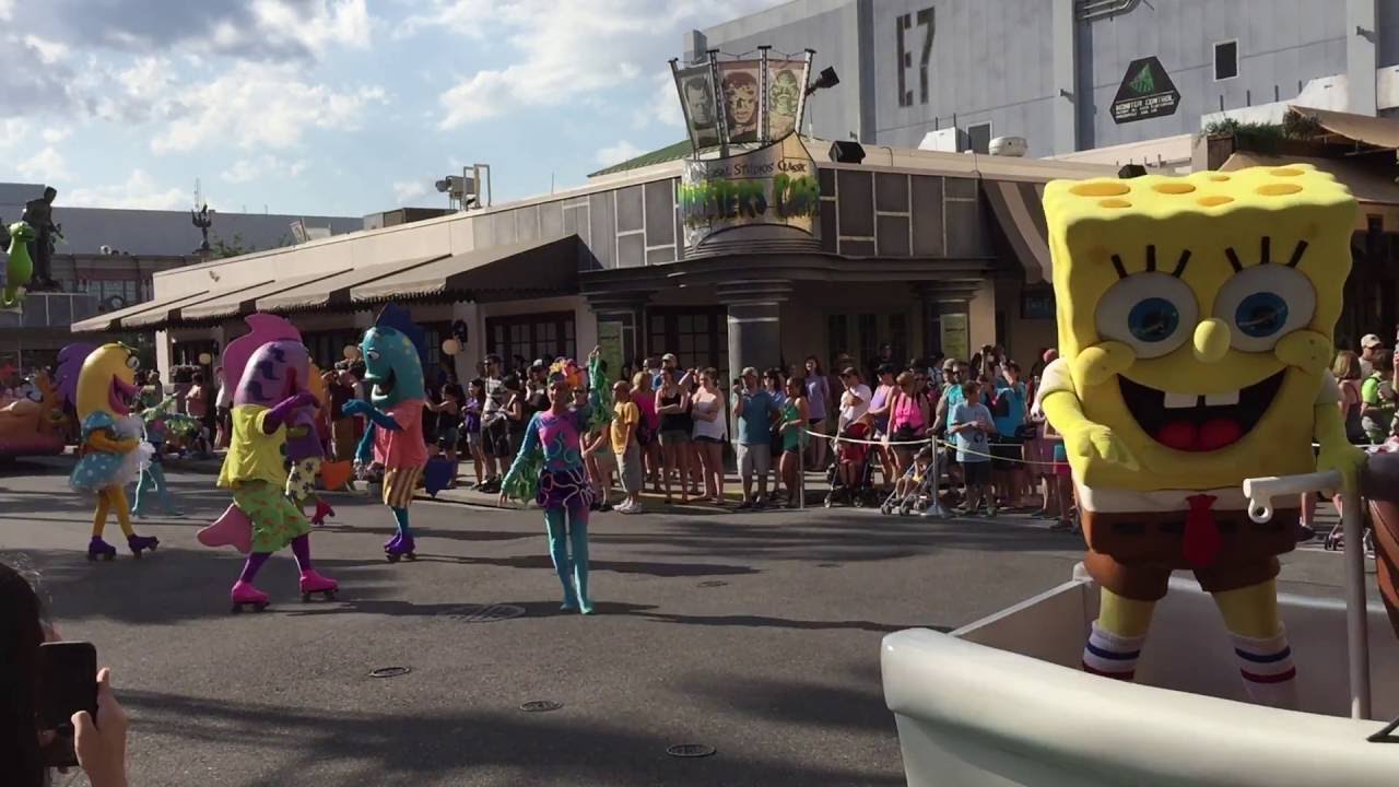 Universal's Superstar Parade at Universal Studios Florida - YouTube