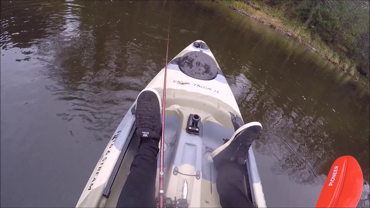 10.30.16 Falling Off My Kayak = Fishing Is Life! - YouTube