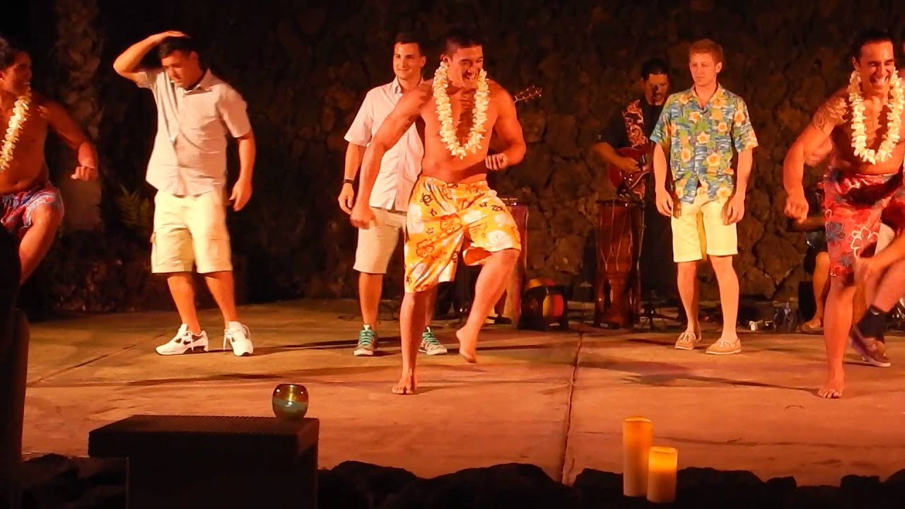 Watch these men do the Hula in Hawaii! - YouTube