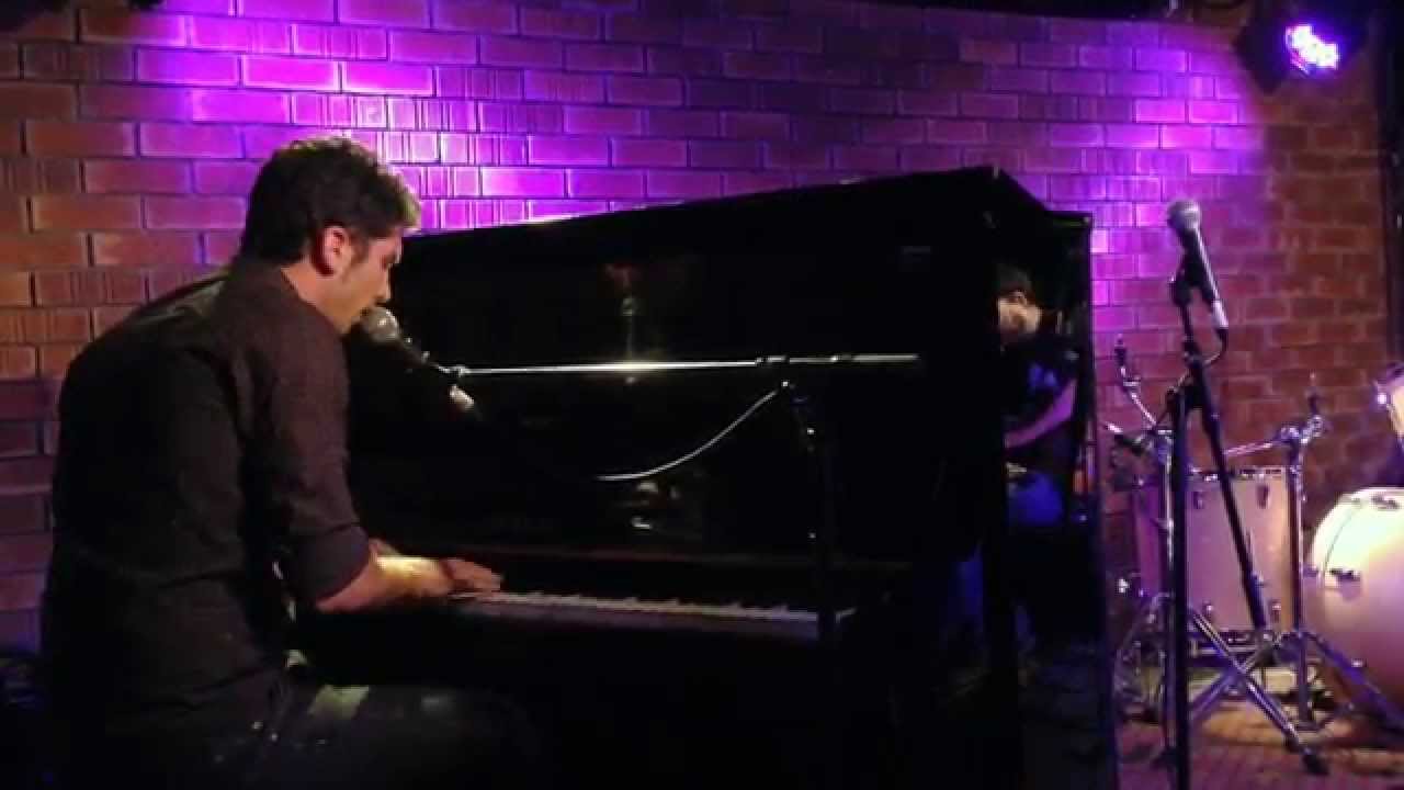 Tal Cohen-Shalev- Chelsea Hotel (Leonard Cohen cover) - YouTube