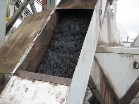 Paving Pellets Ground Tire Rubber asphalt - YouTube