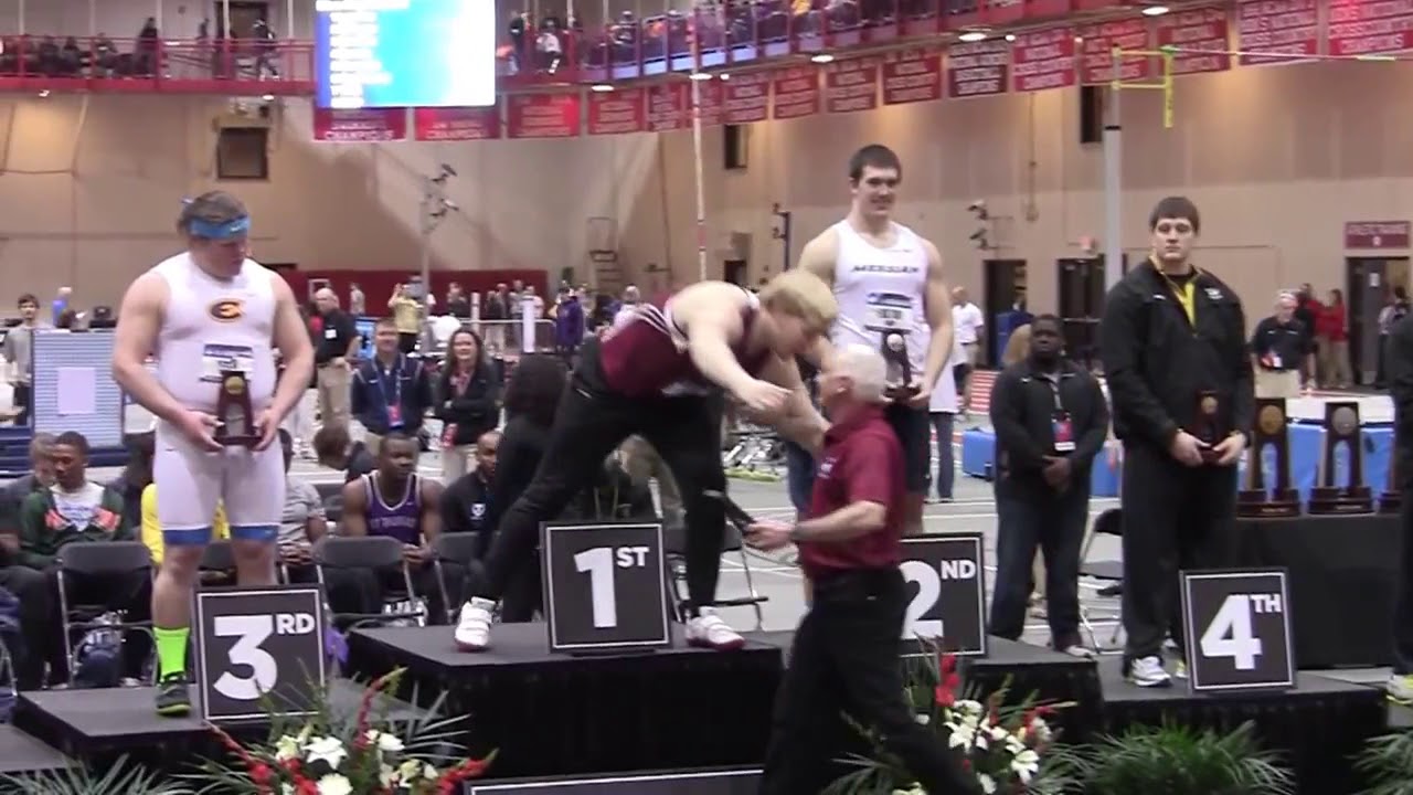 Fereshetian presents award to David Pless - YouTube