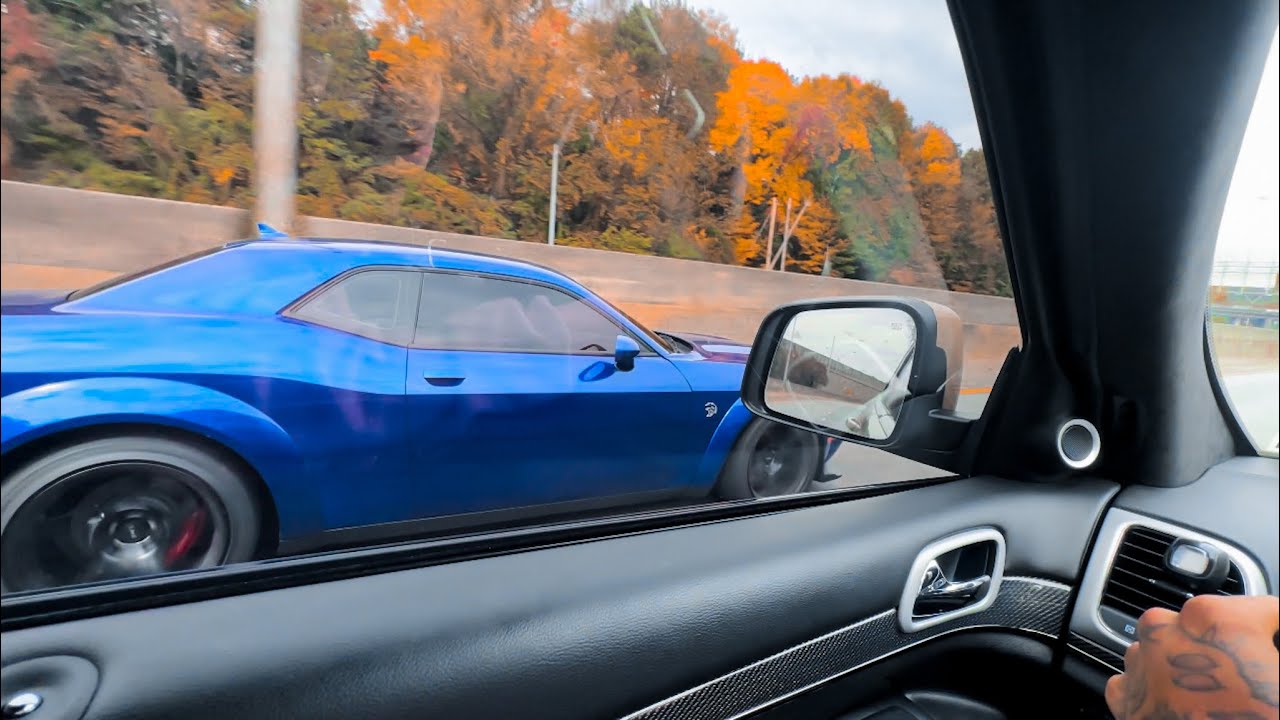 TRACKHAWK CRUISING WITH HELLCAT REDEYE IN TRAFFIC POV - YouTube