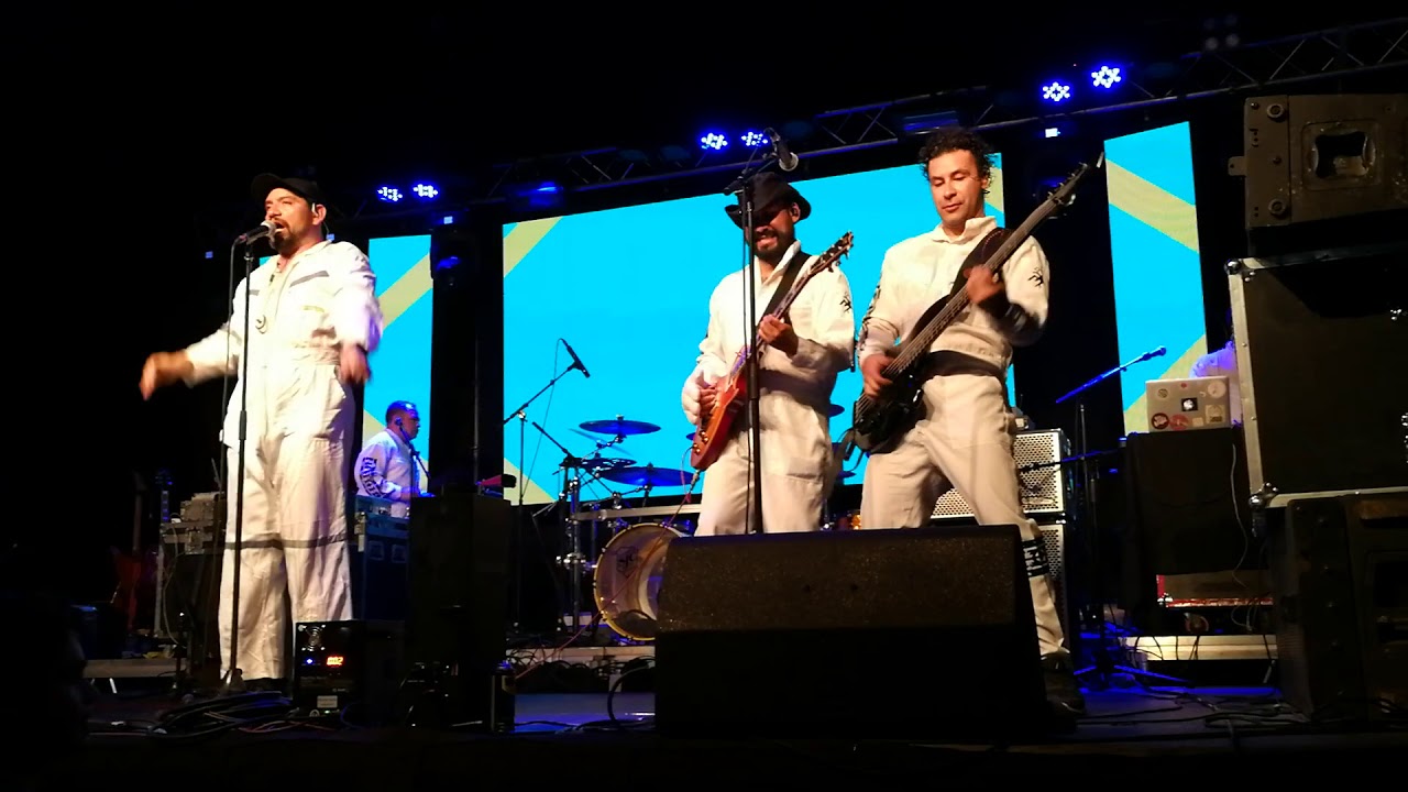 Banda Sinergia en Merken Rock 2020 - Mi señora - YouTube