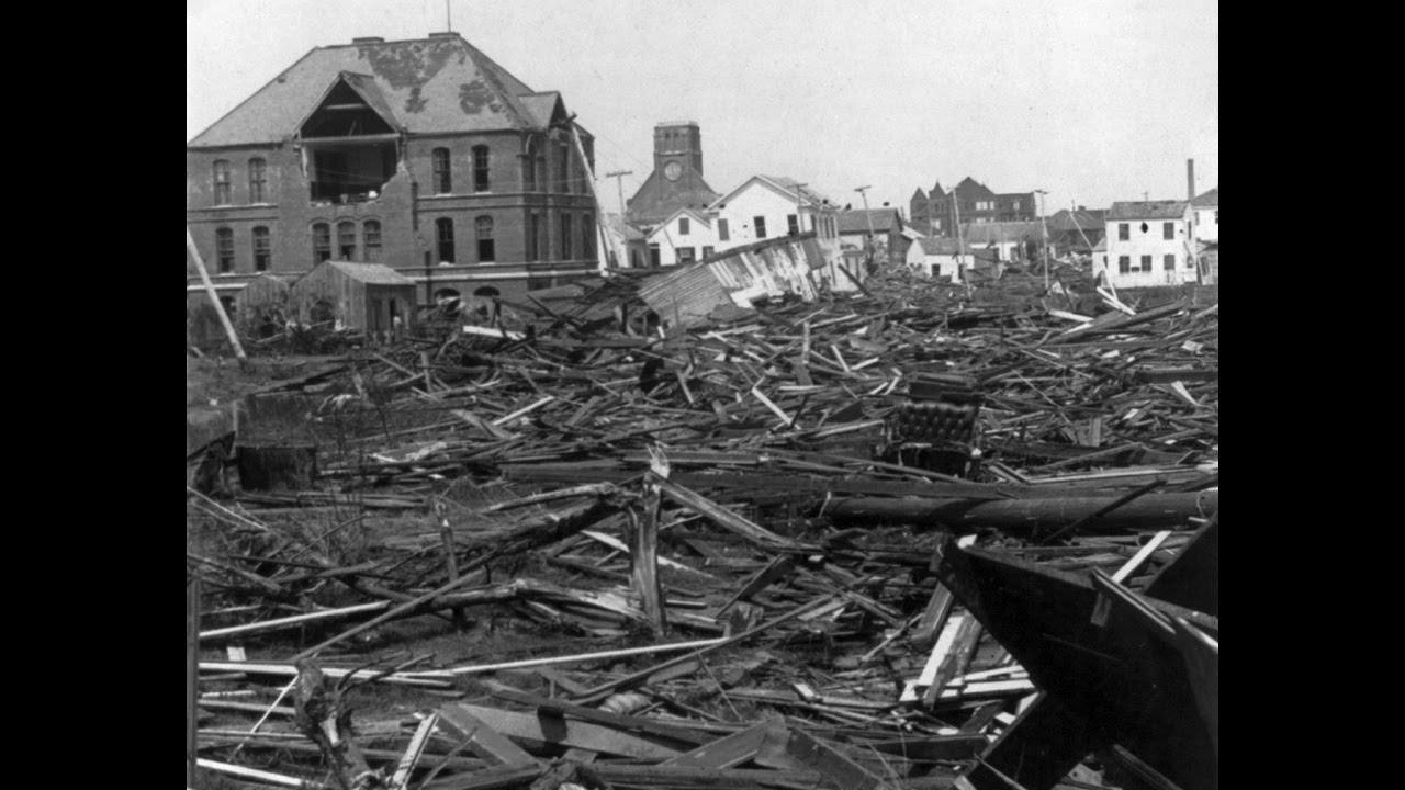 A Stormy Night at the Courier Inn - YouTube