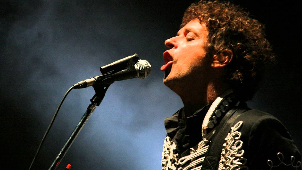Cactus- Gustavo Cerati - YouTube