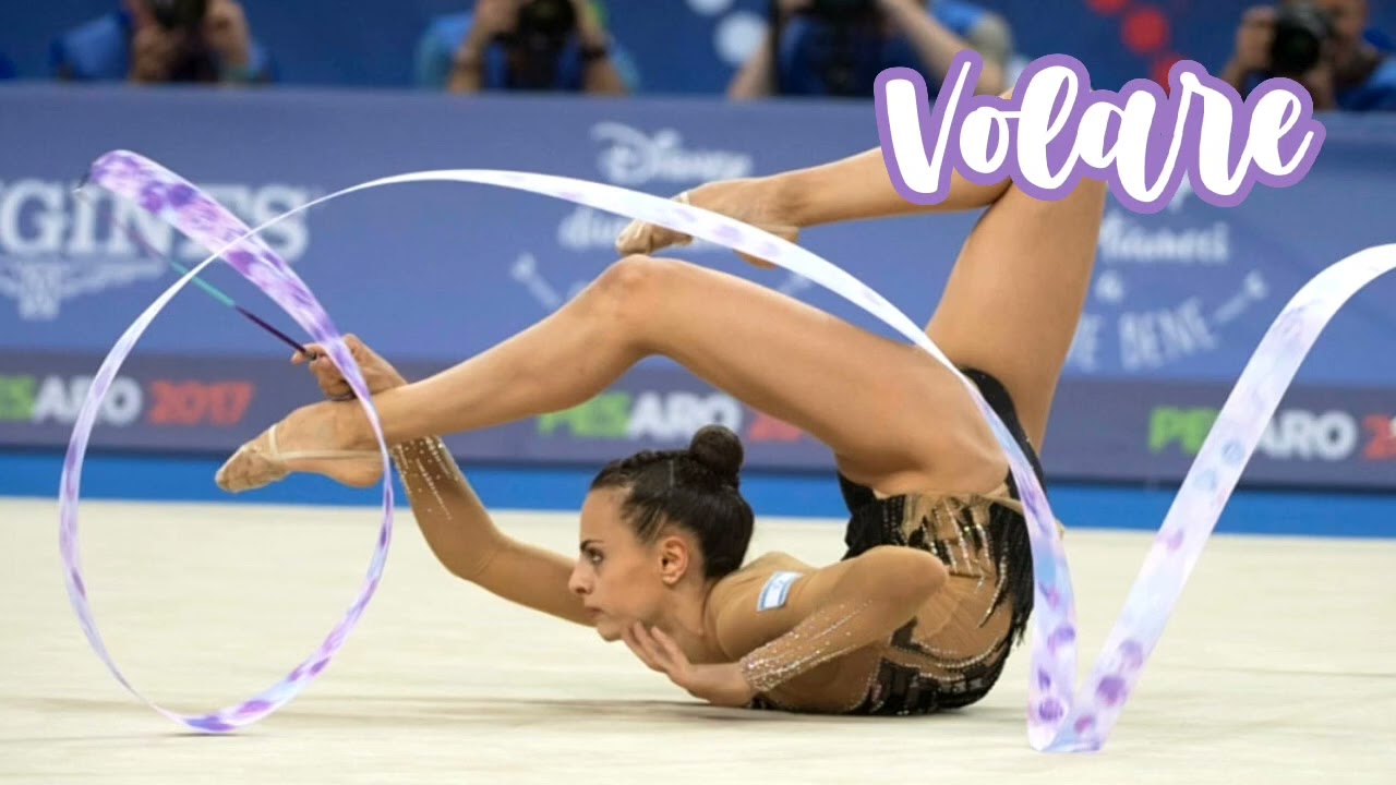 #004 Volare - Domenico Modugno - YouTube