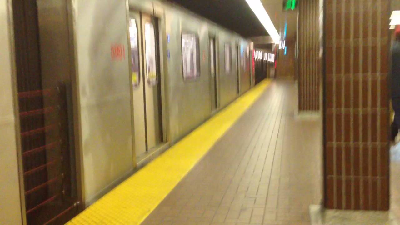 -RARE- TTC Toronto Rocket at Kennedy Station - YouTube