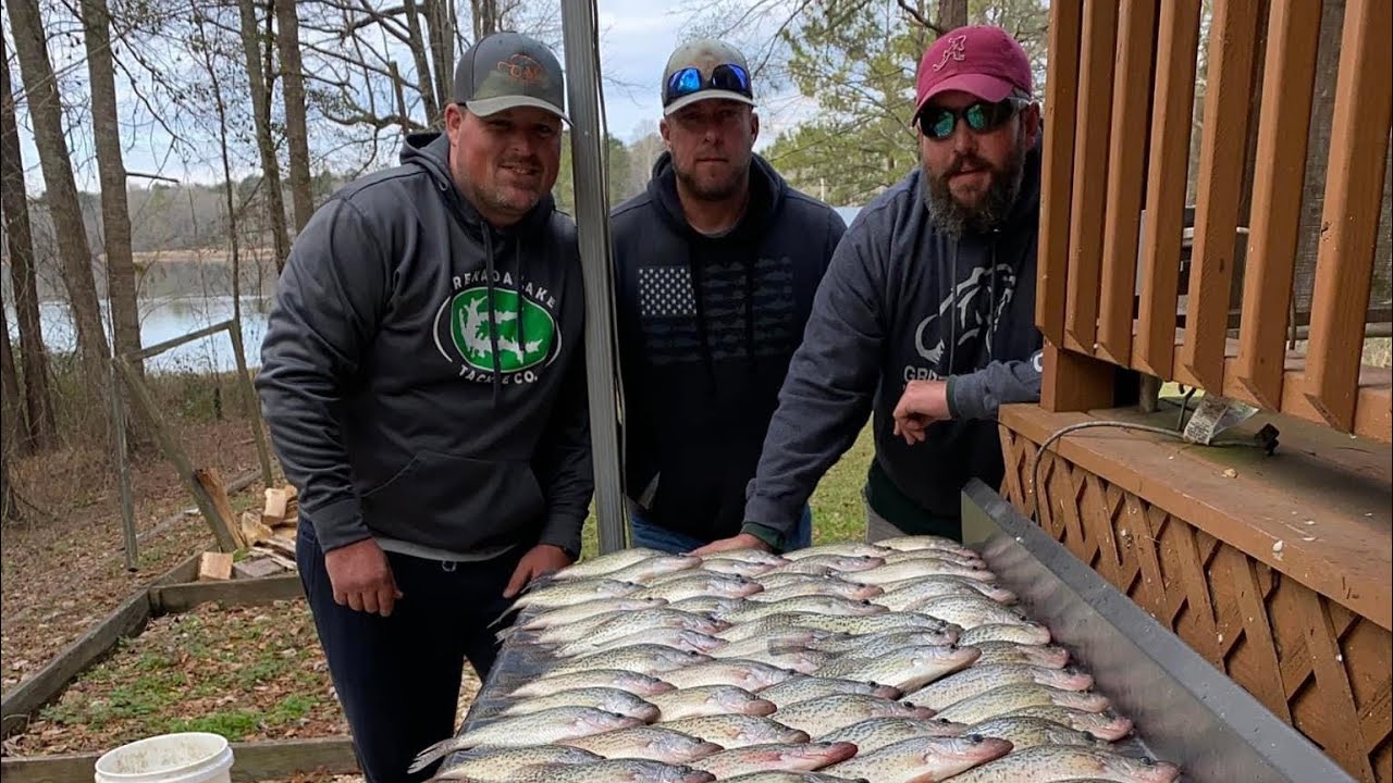 Schooling Black Crappie with Eric Cagle and Austin Wilkey - YouTube