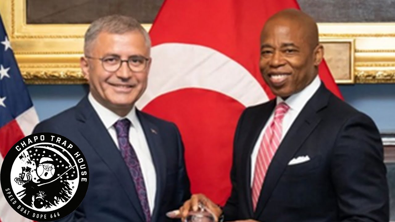 Crossing the Bosphorus feat. Alex Nichols | Chapo Trap House - YouTube