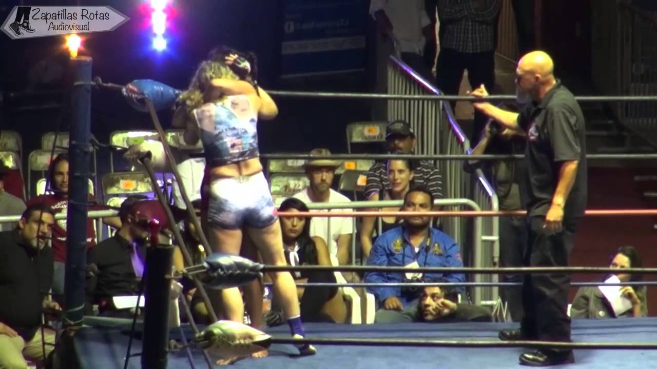 Kathy Long vs Mixia Medina - YouTube
