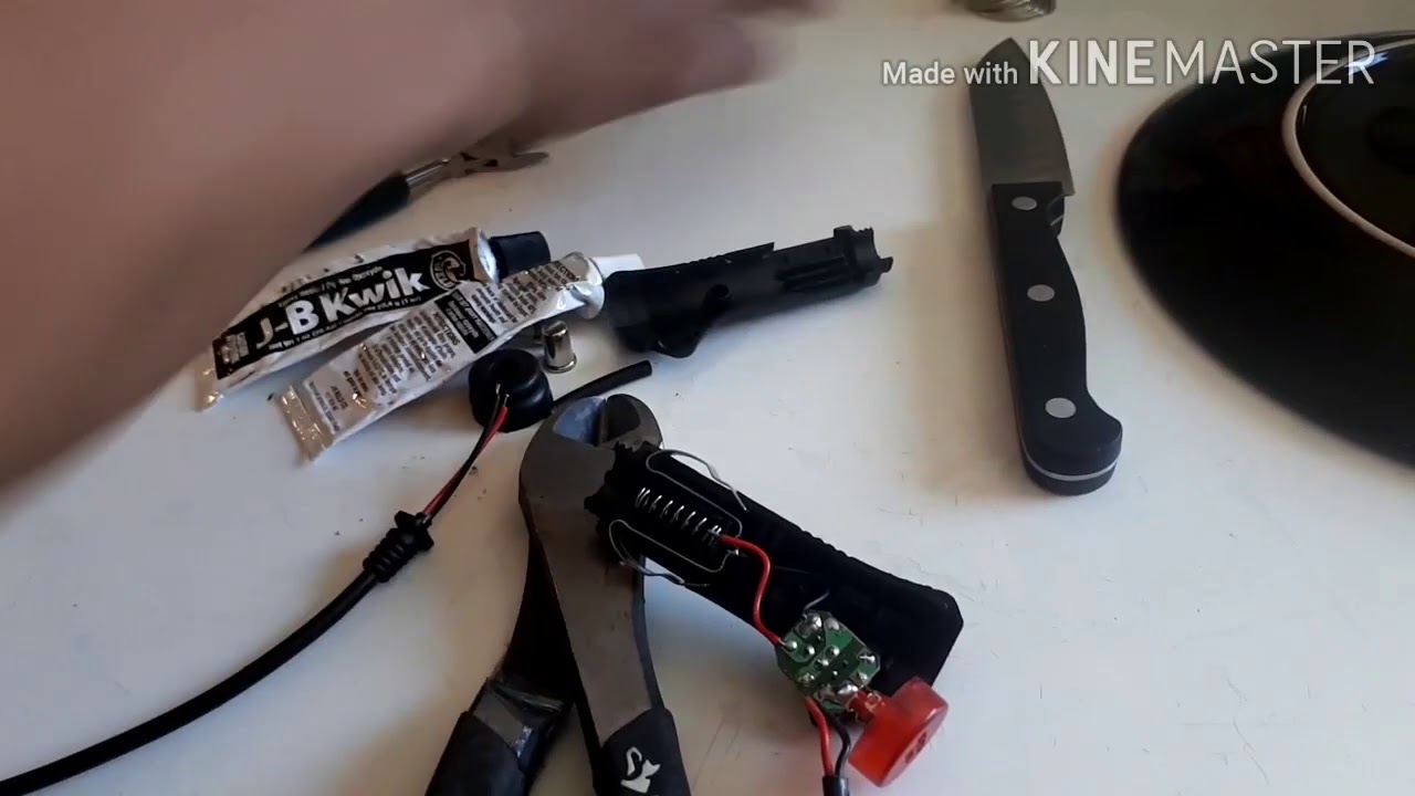 How to fix the broken wire of a Power Plug Cord GPS Cable - YouTube