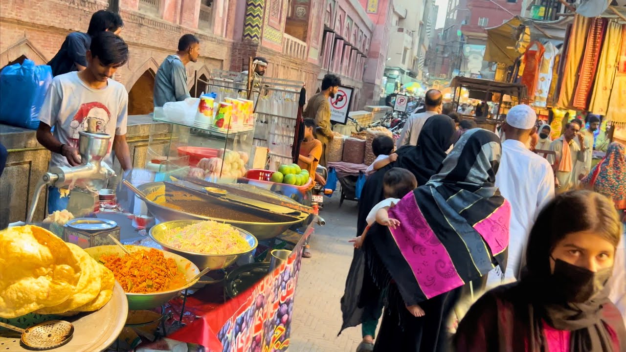 Lahore, Pakistan Traditional Street Foods [Full HD] Video || Life At ...