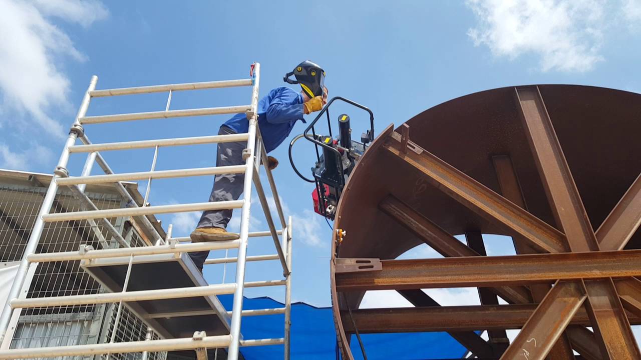 WOB101 Vertical Welding Large Diameter 1 of 2 - YouTube