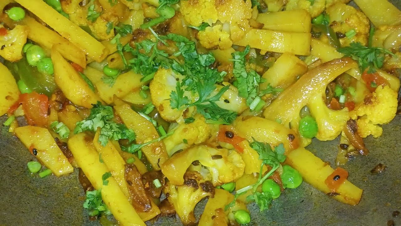 Crispy 🔥🍅 Recipe Aloo Matar Flower Masala || Ekbar Aaisa Recipe Bana ...