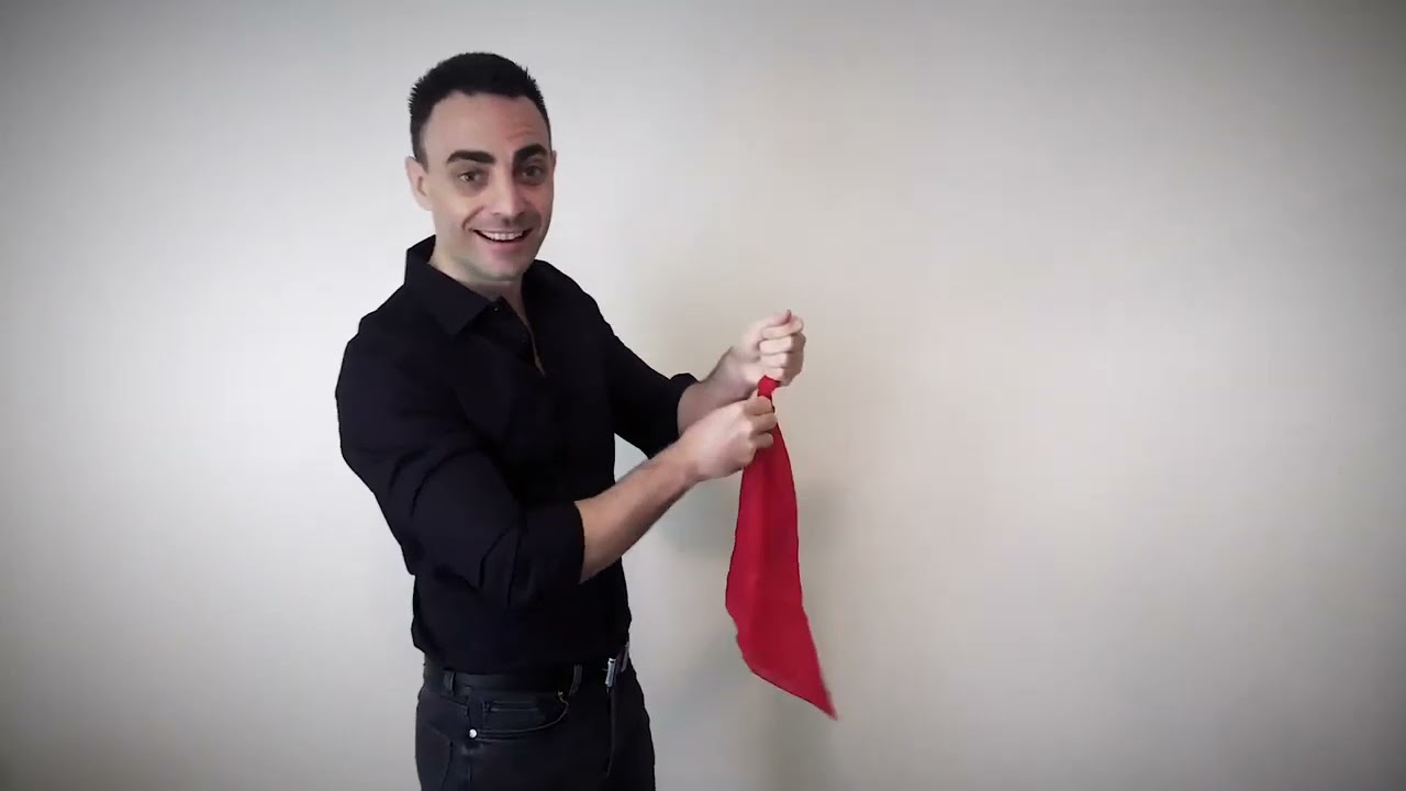 Dye tube Trailer Vernet Magic - lepetitmagicien.com - YouTube